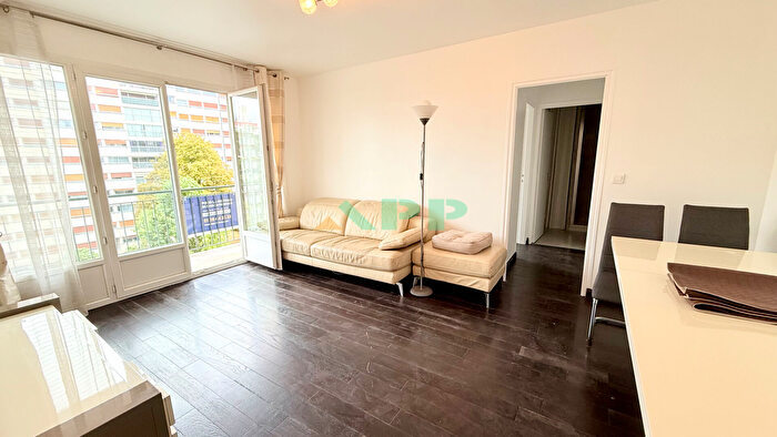 Juvisy-sur-Orge, Centre-ville, Entrevoies, Seine : Appartement 2 pièces à louer