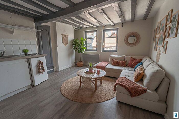 Vieux Marché-Cathédrale, Rouen : Appartement 2 pièces à louer