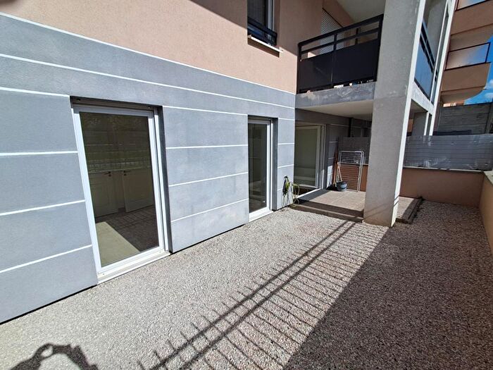 Appartement à louer - Brétigny-sur-Orge, La Roseraie - 2 pièces - 1 chambre