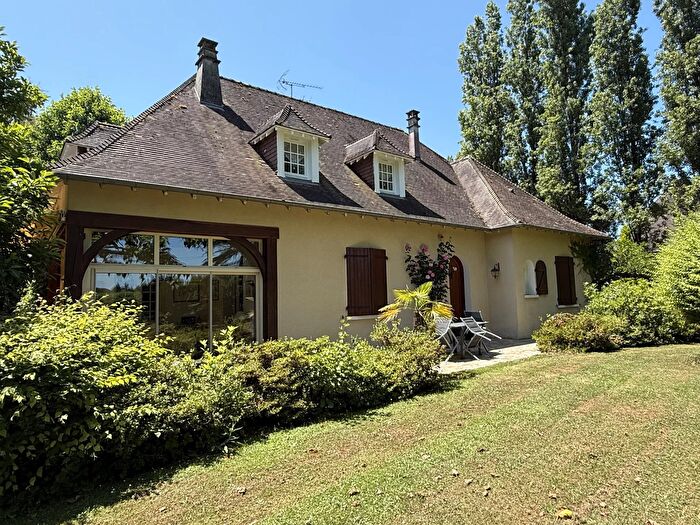 Saint-Yrieix-la-Perche - Maison 7 pièces à vendre