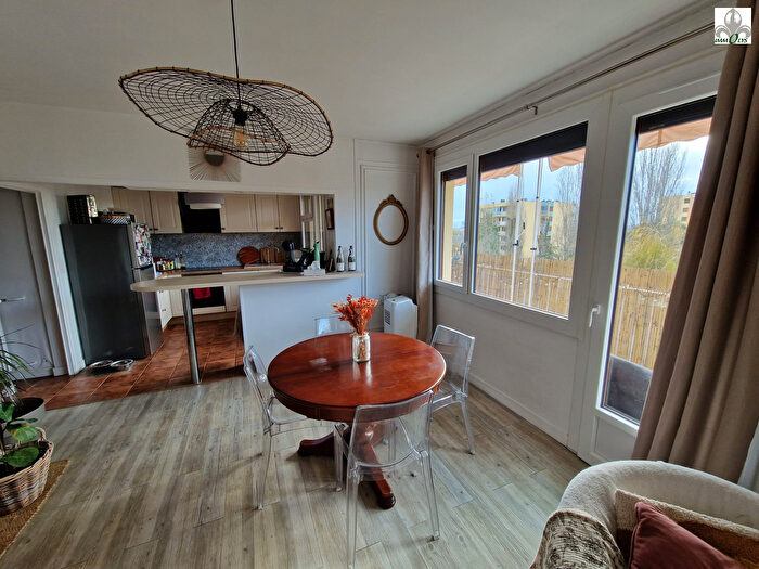 Appartement à vendre - Beaune, Camp Américain, Porte de Beaune - 3 pièces - 2 chambres