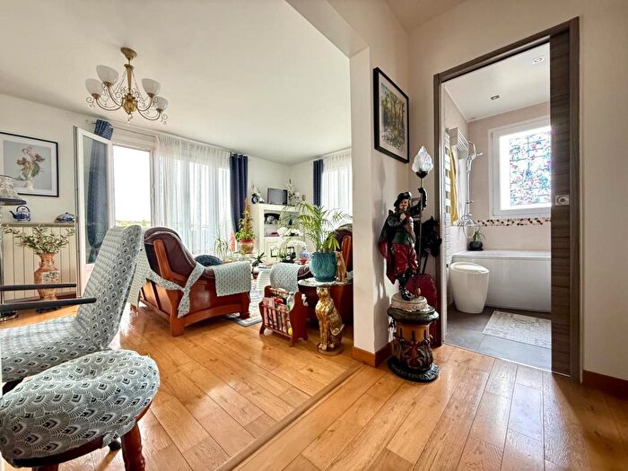 Appartement 3 pièces à vendre à Neuilly-Plaisance, Bel Air, Clémenceau, Carnot