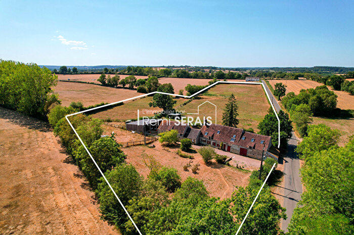 Maison 9 pièces à vendre à La Ferrière-Béchet