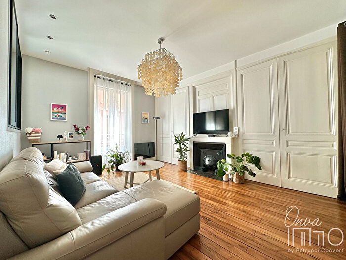 Appartement 2 pièces à Villeurbanne, Gratte Ciel, à vendre