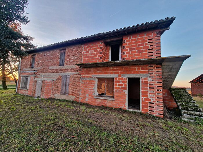 Maison à vendre - La Ville-Dieu-du-Temple - 7 pièces - 5 chambres