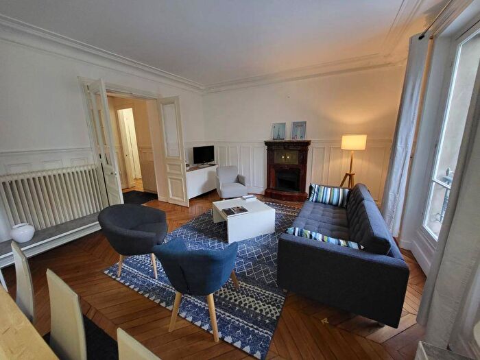 Appartement à louer - Ternes-Maillot, Paris ème arrondissement - 5 pièces - 3 chambres