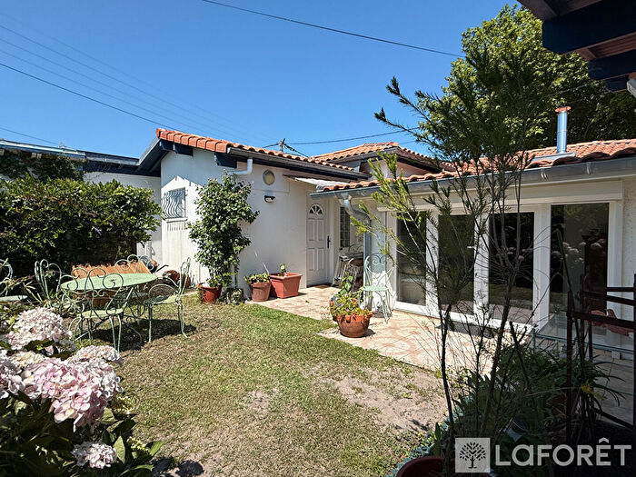 Maison à vendre - La Teste-de-Buch, Centre-ville - 5 pièces - 3 chambres