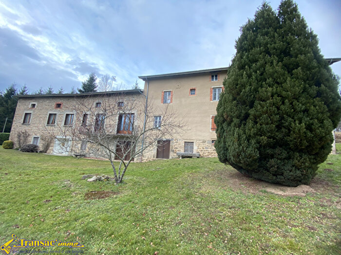 Maison à vendre - Olliergues - 5 pièces - 3 chambres