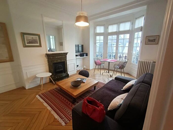Appartement à louer - Paris ème arrondissement - 2 pièces - 1 chambre