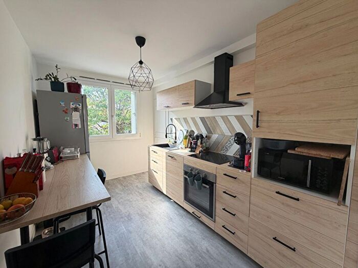 Saint-Herblain, Est : Appartement 4 pièces à vendre