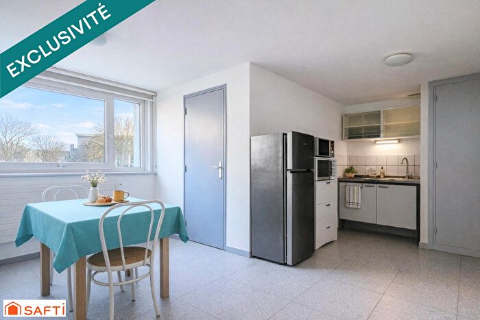 Appartement à vendre - Villeneuve-dAscq, Pont de Bois, Hôtel de Ville - 2 pièces - 2 chambres