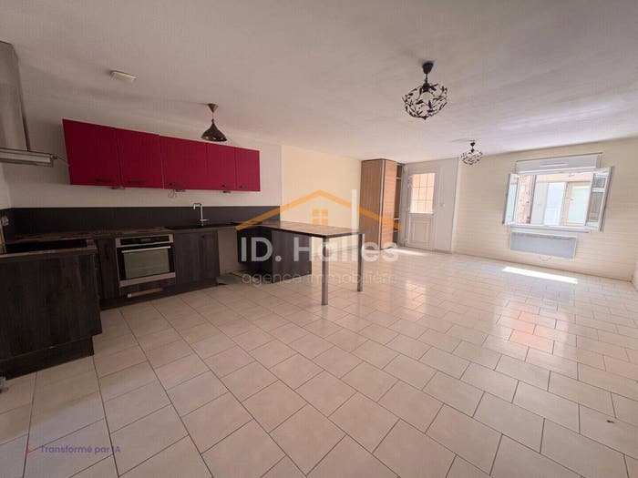 Maison 5 pièces à Est, Craon, à louer