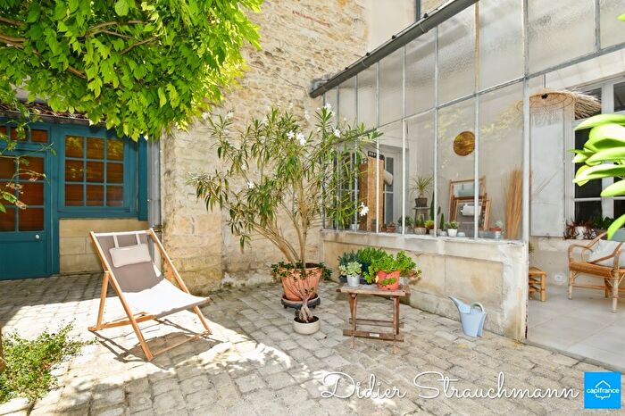 Maison à vendre - Thairé - 8 pièces - 5 chambres