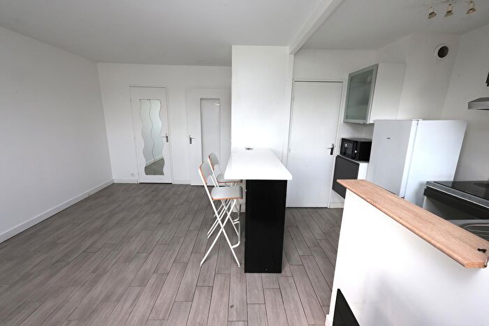 Appartement 2 pièces à vendre à Chilly-Mazarin, Centre-ville