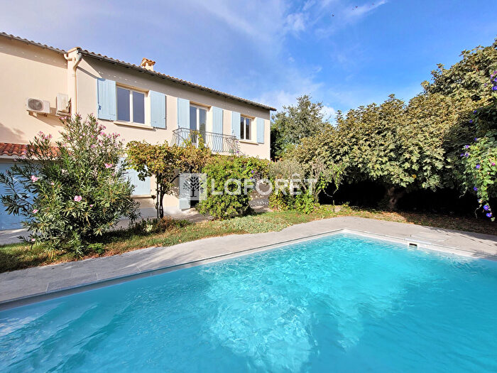 Maison 6 pièces à vendre à Arles, Trébon