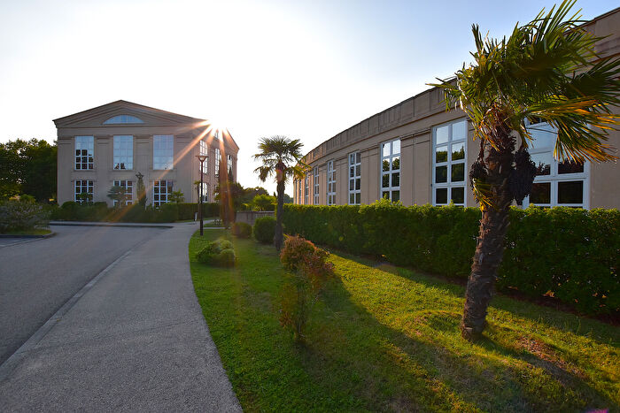 Appartement à vendre - Voisins-le-Bretonneux - 3 pièces - 2 chambres