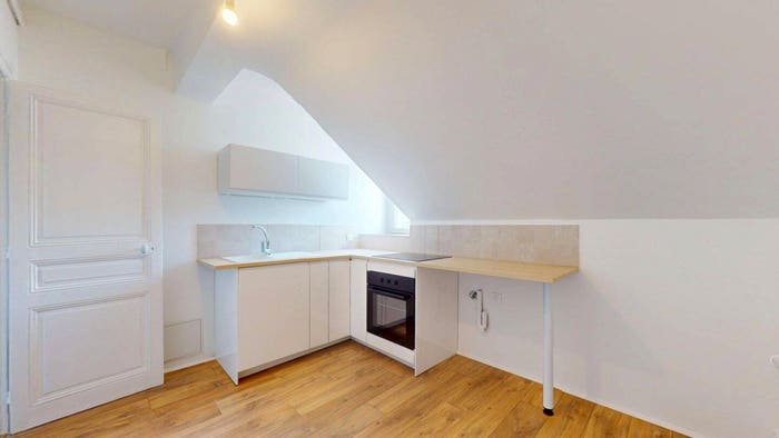 Centre Ville, Reims : Appartement 2 pièces à louer