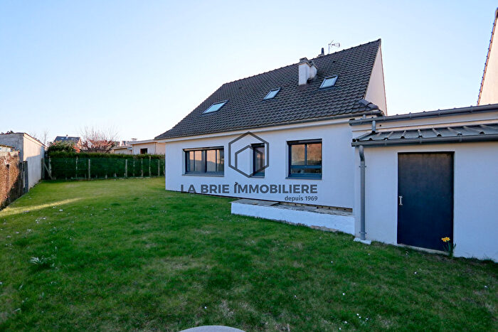 Maison à vendre - Servon - 7 pièces - 5 chambres