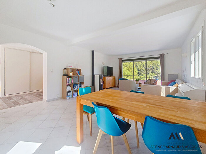 Maison à vendre - Saint-Cyr-sur-Mer, Port dAlon - 6 pièces - 4 chambres