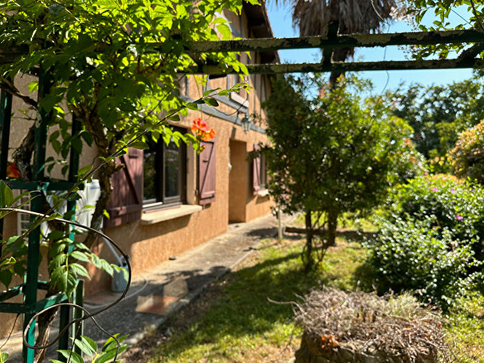 Maison à vendre - Bouzon-Gellenave - 8 pièces - 4 chambres