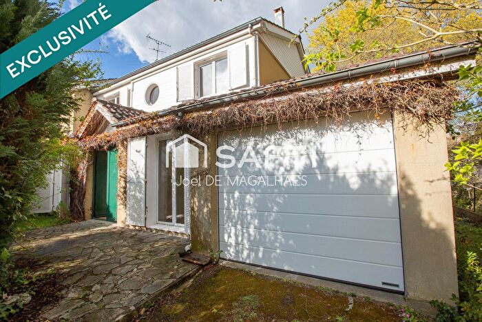 Le Mesnil-Saint-Denis - Maison 5 pièces à vendre