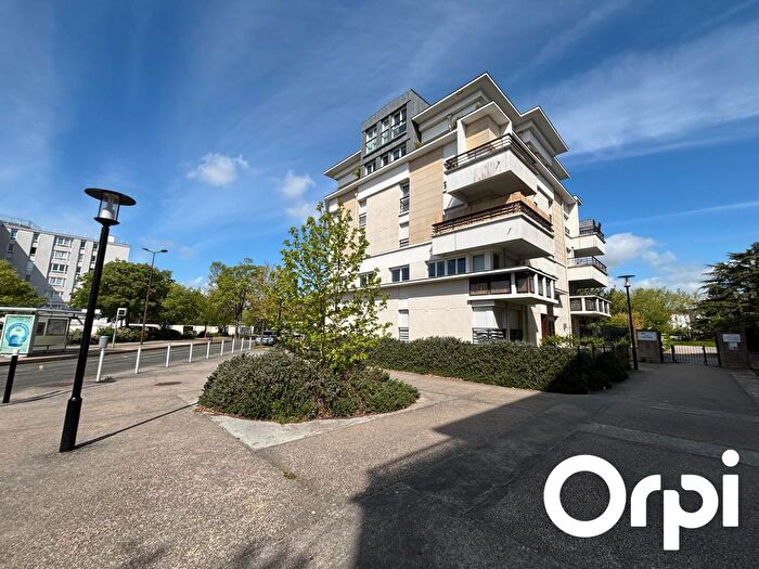 Guyancourt, Le Pont du Routoir : Appartement 2 pièces à louer