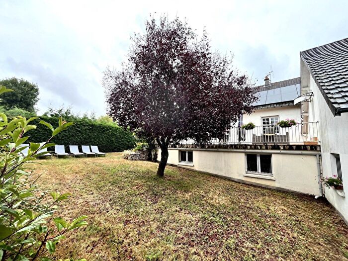 Maison à louer - Faverolles-sur-Cher - 4 pièces - 3 chambres