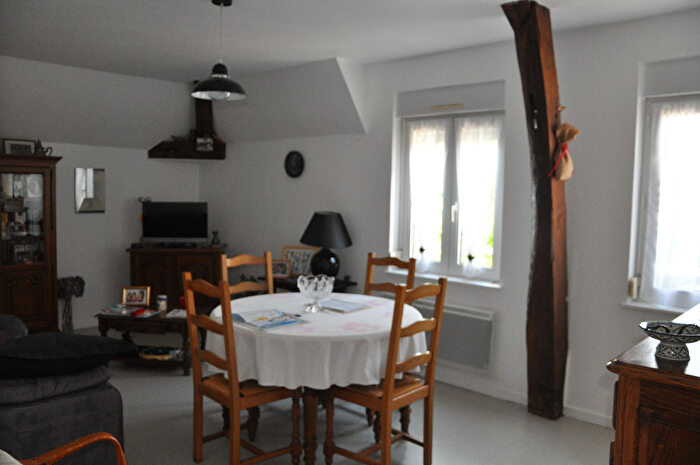 Appartement 3 pièces à Saint-Germain-du-Bois, à louer