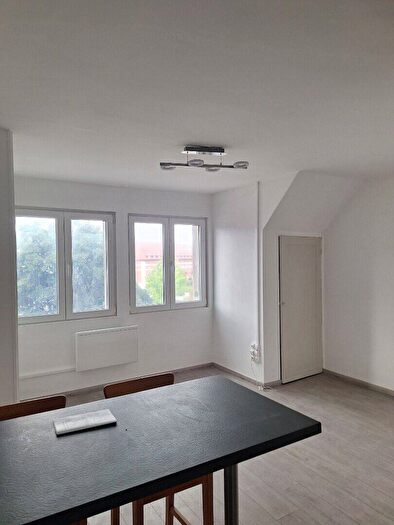 Appartement 2 pièces à louer - Centre-Neuf Bourg-Quesnoy-Delsaux-Musée-Cannoniers-Gare, Valenciennes