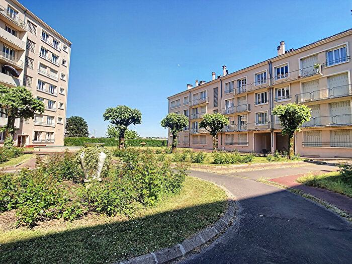 Appartement à louer - Limoges, Centre-ville, Hôtel de Ville, Emailleurs - 2 pièces - 1 chambre