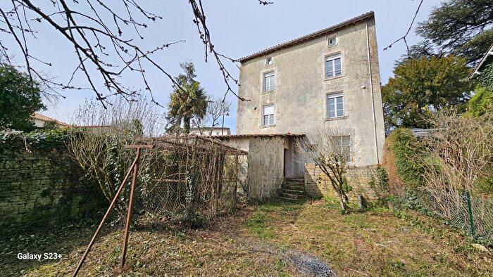 Maison à vendre - Celles-sur-Belle - 7 pièces - 3 chambres
