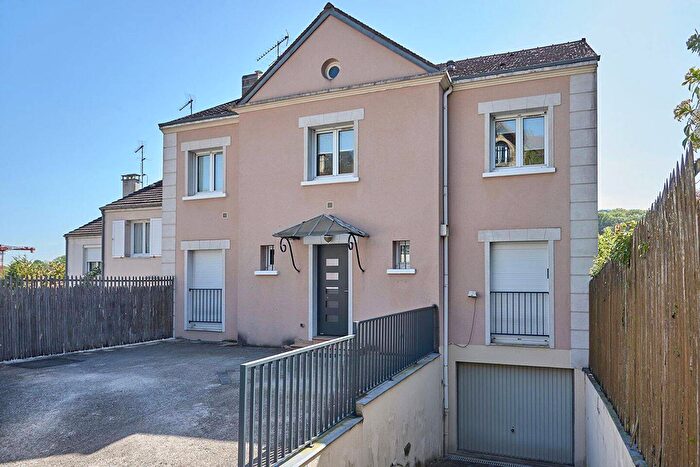 Monesse-Roger Salendro, Chaville - Maison 9 pièces à louer
