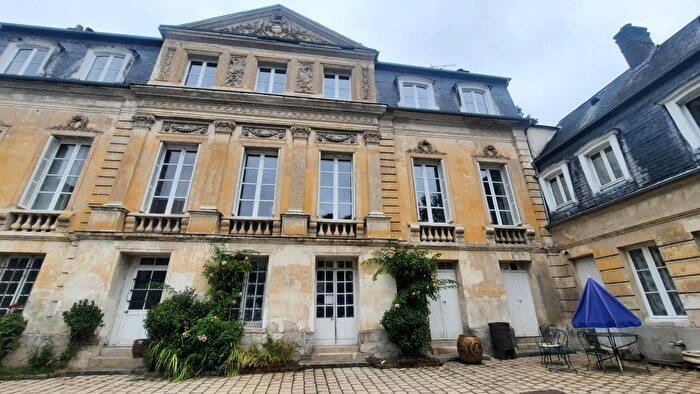 Maison 11 pièces à Caudebec-en-Caux, à vendre