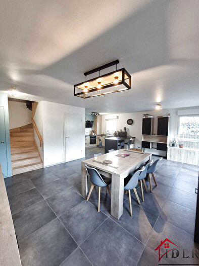 Appartement à vendre - Mamirolle - 4 pièces - 3 chambres