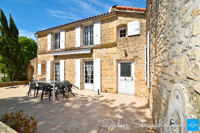 Maison 7 pièces à vendre à Ardillières