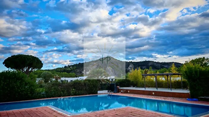 Maison à vendre - Ruoms - 3 pièces - 2 chambres