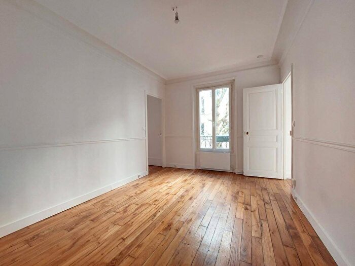 Appartement à louer - Saint Lambert, Paris ème arrondissement - 2 pièces - 1 chambre