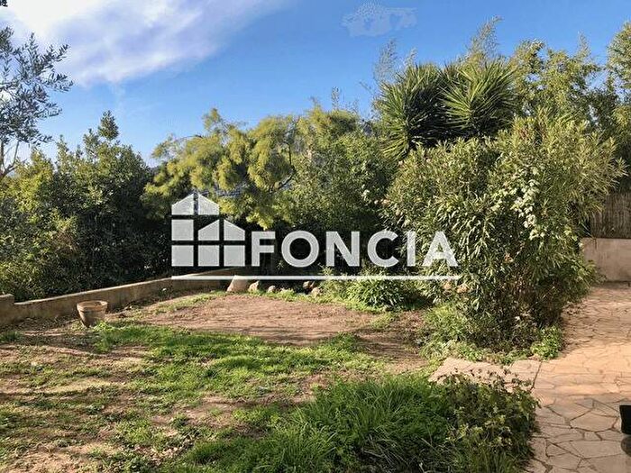 Appartement à louer - Saint Francois, Grasse - 2 pièces - 1 chambre