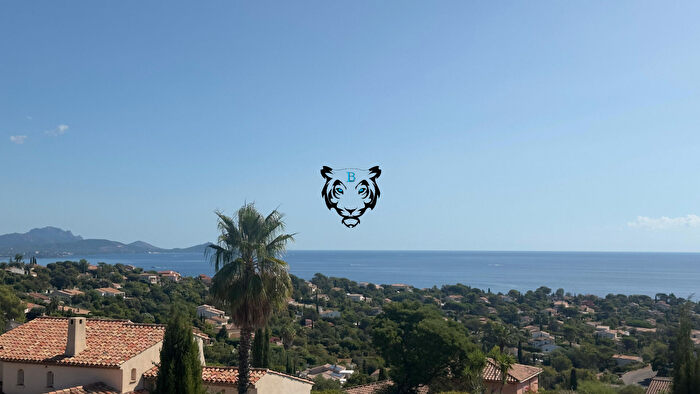 Maison 4 pièces à vendre - Roquebrune-sur-Argens, Les Terrasses
