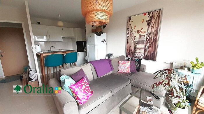 Appartement à louer - Sud Est, Saint-Apollinaire - 2 pièces - 1 chambre