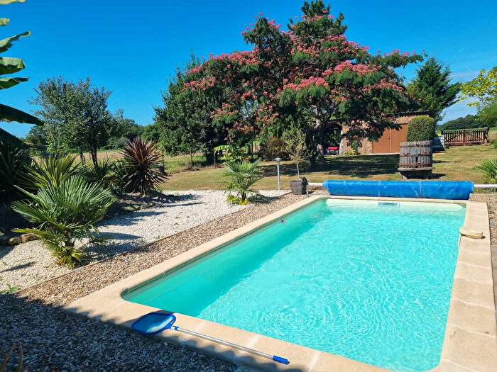 Maison à vendre - Varzay - 4 pièces - 3 chambres