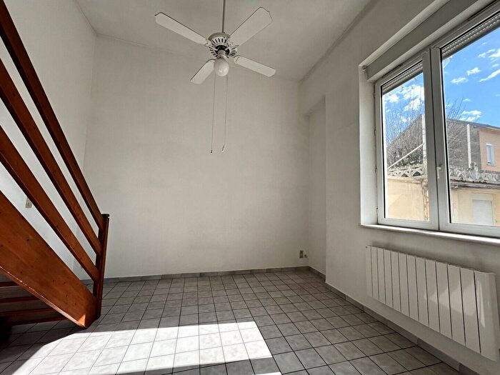 Appartement à louer - Bouvent, Oyonnax - 2 pièces - 1 chambre