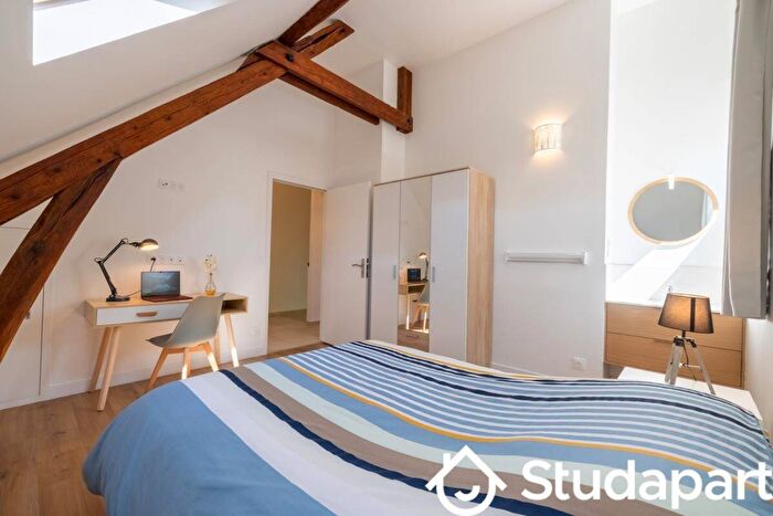 Appartement à louer - Port Ham-Village, Cergy - 1 pièce - 2 chambres