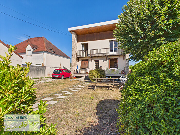 Maison 5 pièces à vendre à Sainte-Savine