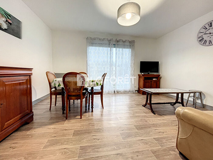 Appartement à louer - Quimper, Kermoysan - 2 pièces - 1 chambre