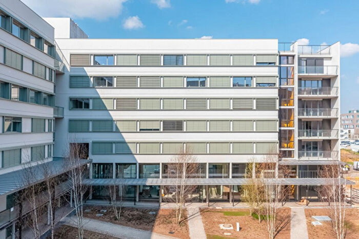 Appartement à louer - Palaiseau, Plateau - 1 pièce