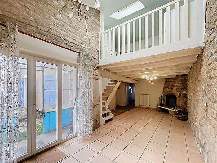 Maison à vendre - Euville - 8 pièces - 4 chambres