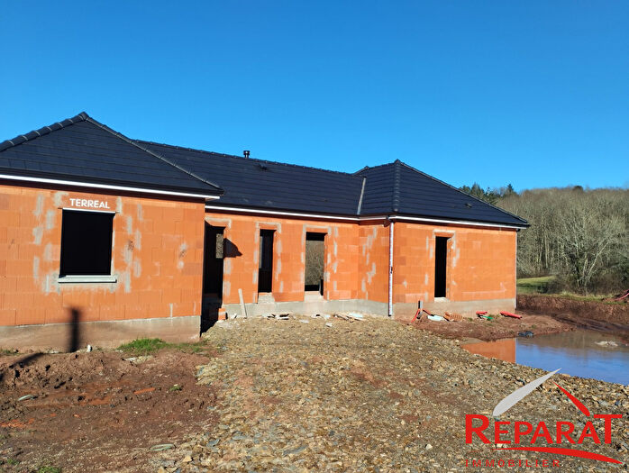 Maison à vendre - Objat - 4 pièces - 3 chambres