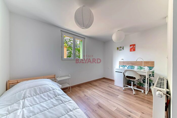 Appartement 1 pièce à Saint-Genis-Laval, Collonges, à louer