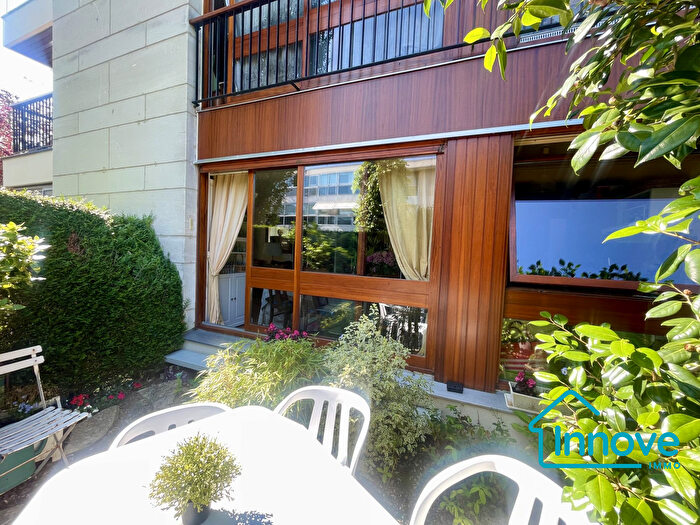 Appartement à vendre - Rocquencourt - 3 pièces - 2 chambres